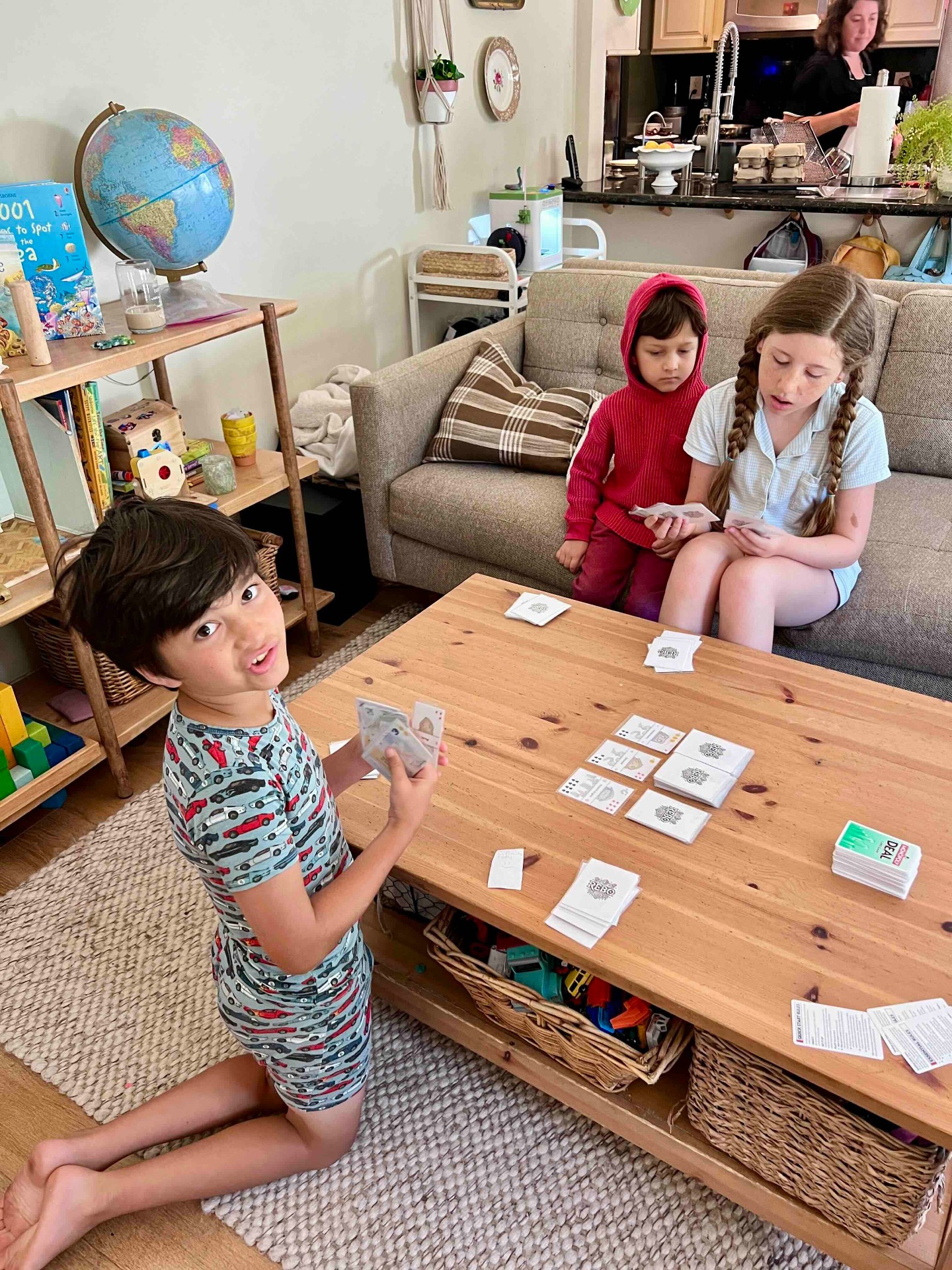 REBO - The Robot Build-and-Battle Card Game